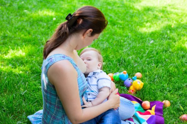 Extended Breastfeeding - What You Need To Know | BellyBelly
