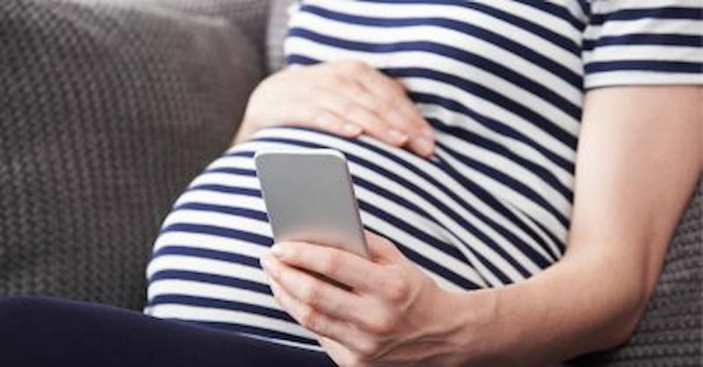 10 Texts Every Pregnant Woman Sends To Her Partner